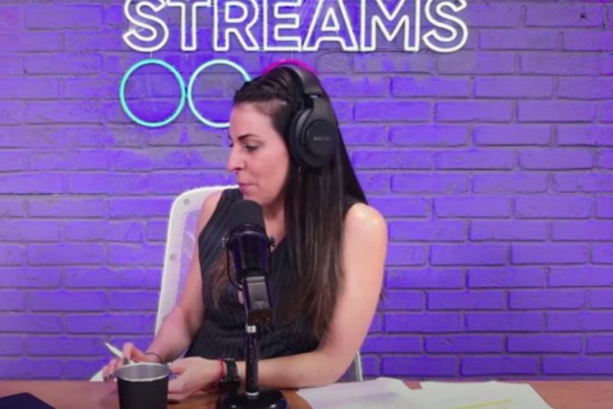 Quién es Eleonora Pérez Caressi, la conductora del stream de 'La Peña ...