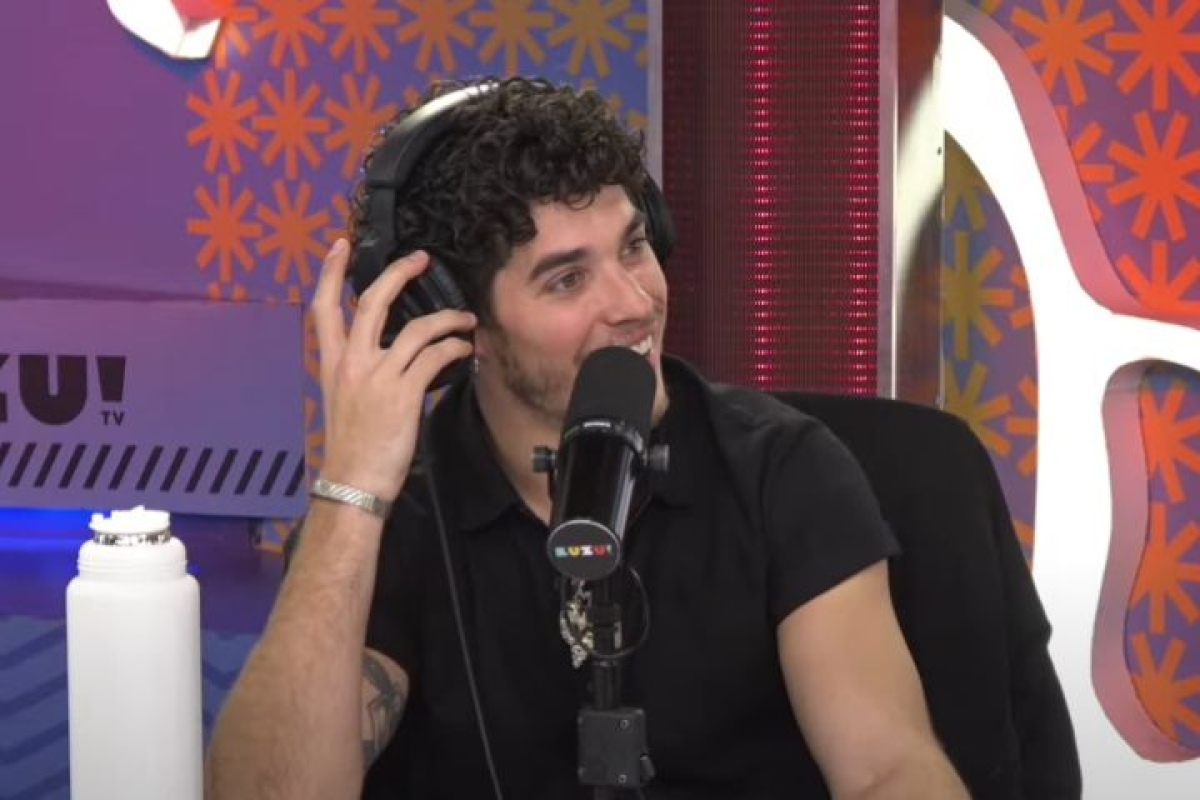 Quién es "El Purre", el joven que quedó fijo en el stream 'Algo va a picar'